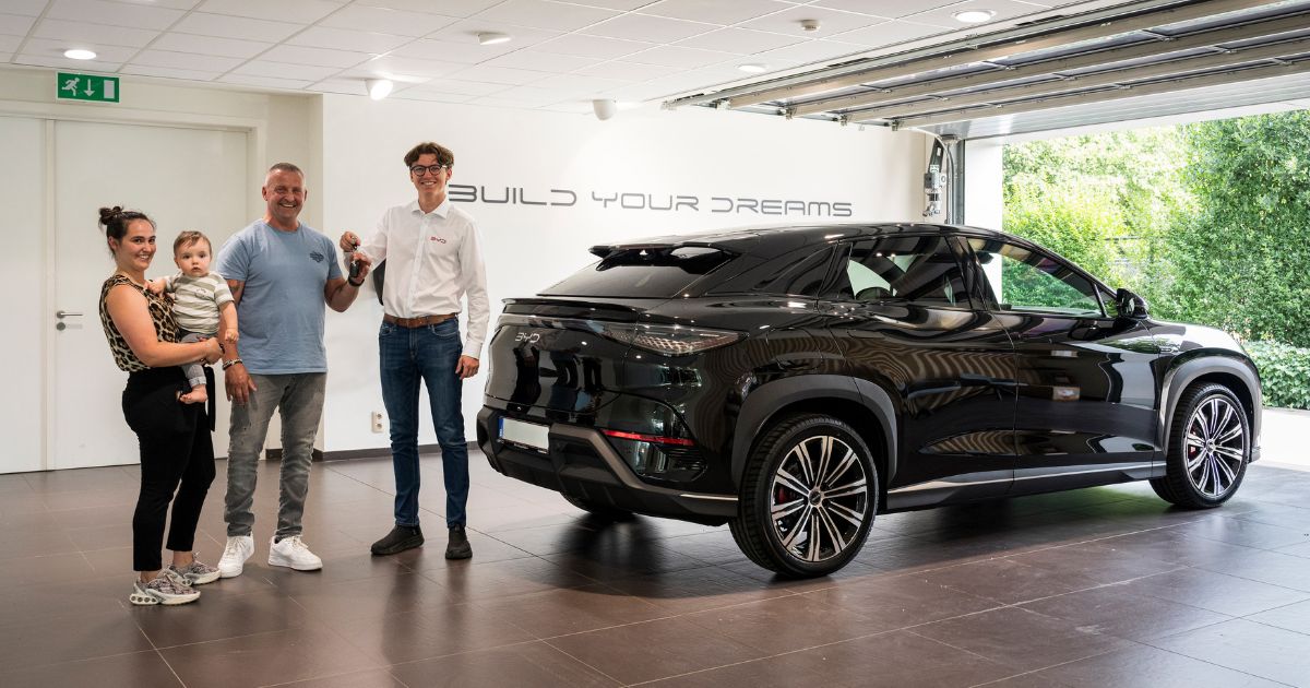 BYD Belux celebrates delivery milestone of its 5000th vehicle